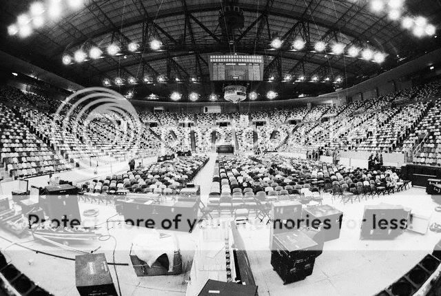 Minneapolis 1975 Tour Rehearsal Photos - Photos - Led Zeppelin Official ...